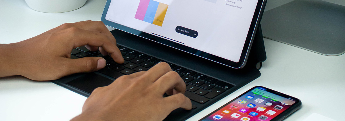 How to turn your iPad into a full laptop computer | Geeks2U